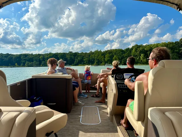 101 Lakes Pontoon Rentals